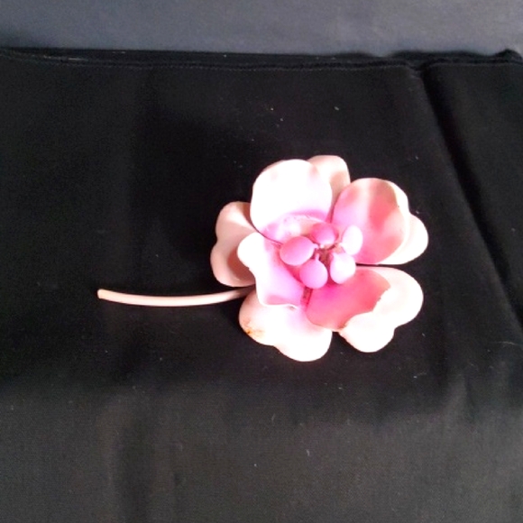 pink metal flower brooch | Jewelry | Vintage Metal Petaled Pink Brooch ...